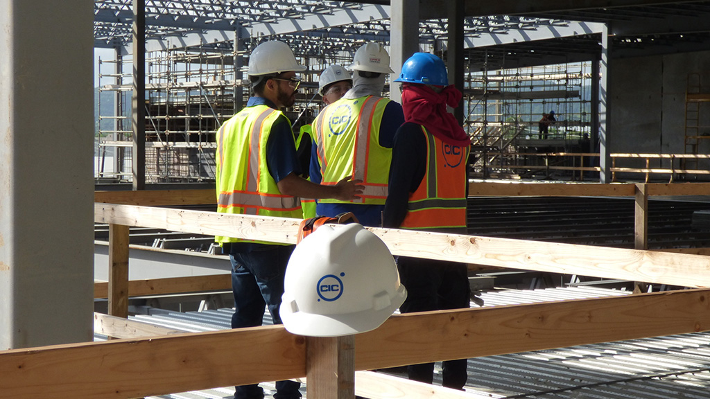 10 Effective Communication Strategies for Construction Success